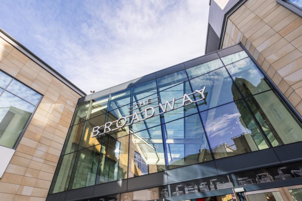 New jewellery store to open its doors in The Broadway - Bradford Means ...