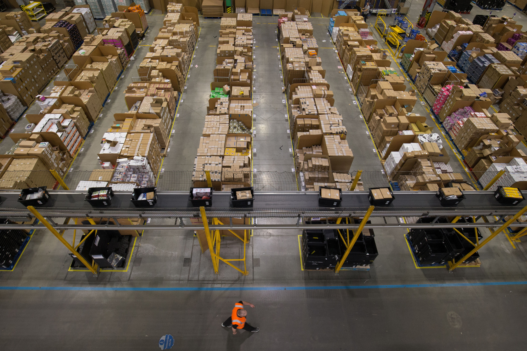 Worst rated delivery firms revealed as customers describe ‘miserable ...