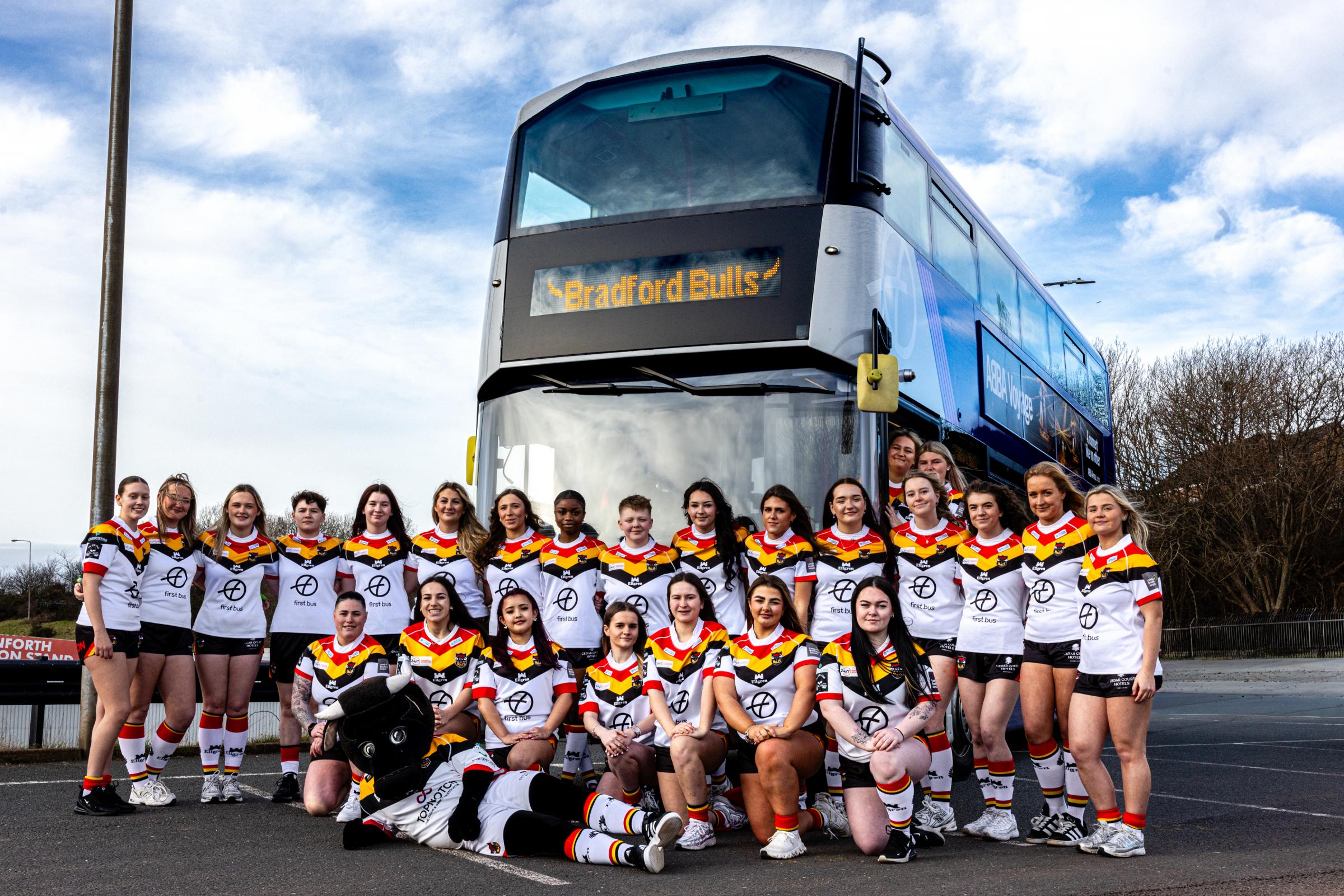 First Bus announces renewed partnership with Bradford Bulls - Bradford ...